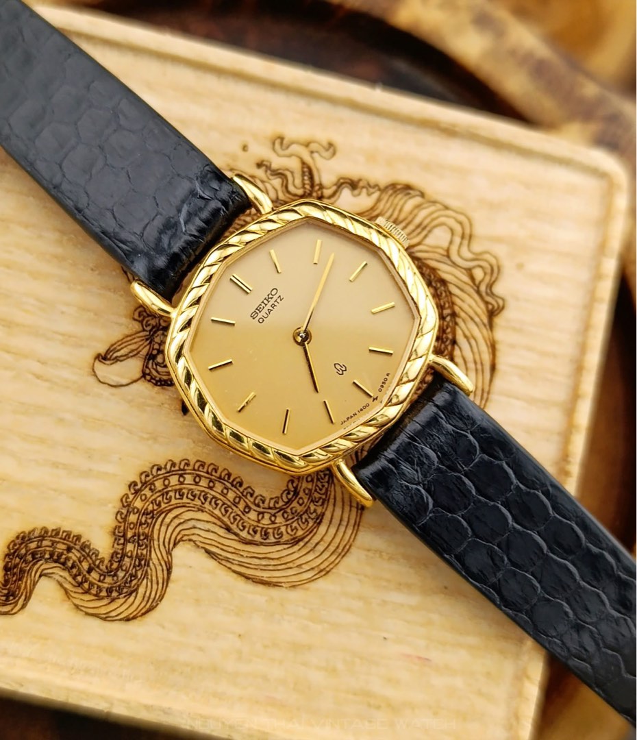 Seiko octagonal dial vintage watch, Women's Fashion, Watches ...