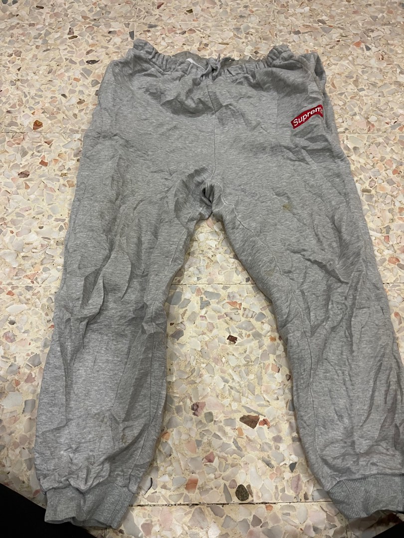 Supreme(fufu), Men's Fashion, Tops & Sets, Hoodies on Carousell
