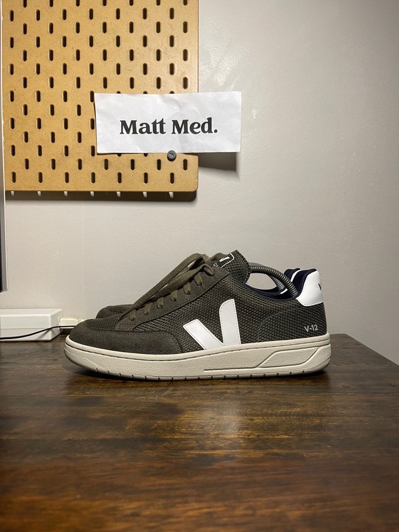 Veja V-12 Olive White, Men's Fashion, Footwear, Sneakers on Carousell