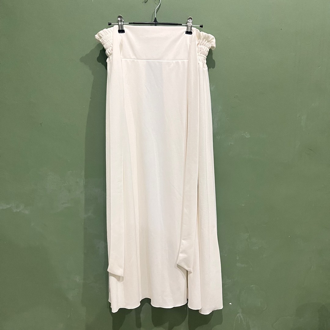White Skirt Rok Putih, Fesyen Wanita, Pakaian Wanita, Gaun & Rok di ...