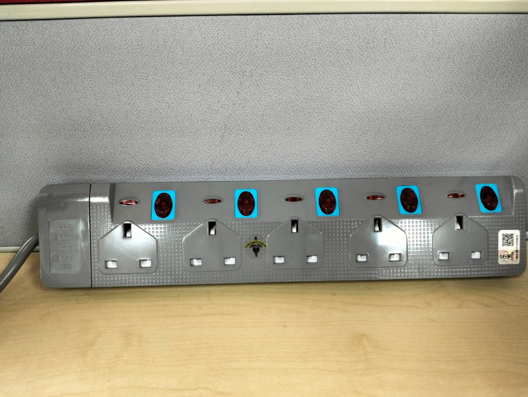 5-Gang Way Extension Trailing Socket, TV & Home Appliances, Electrical ...