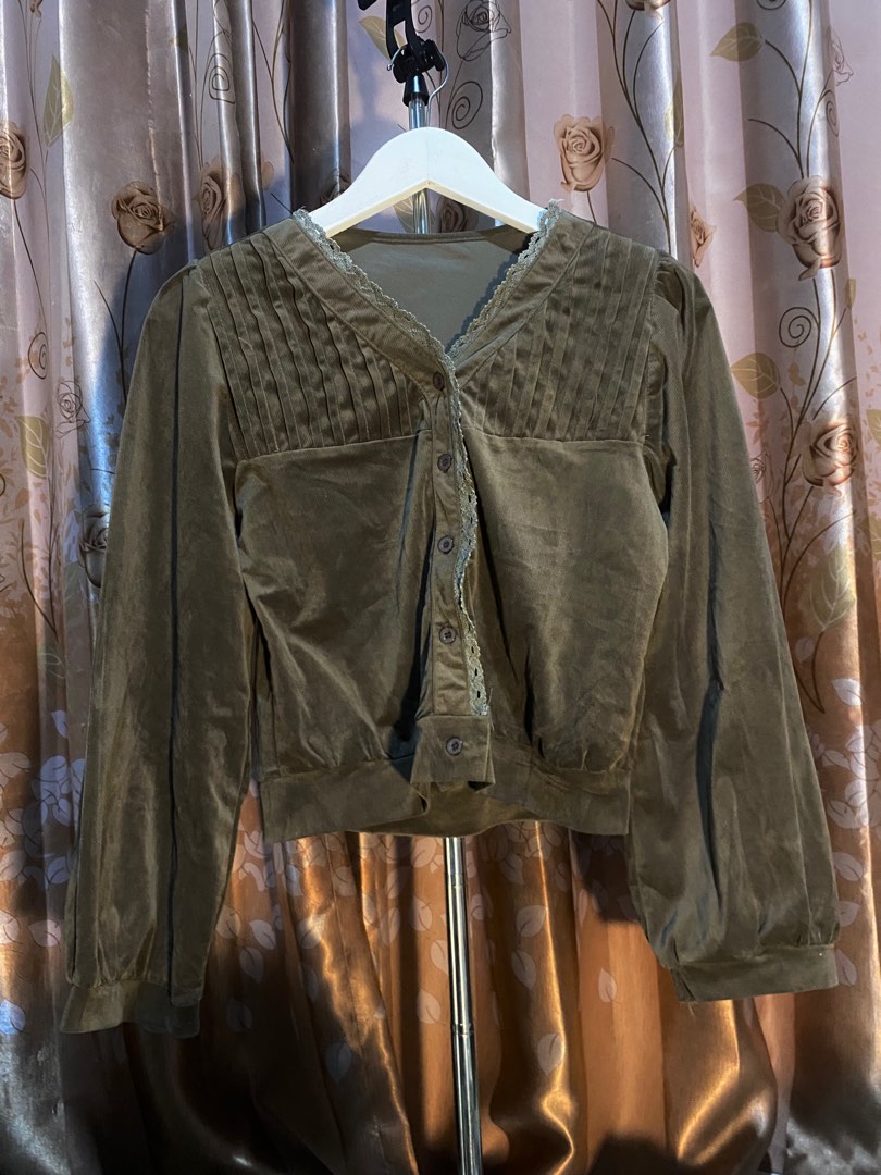 bangkok bkk top velvet atasan kemeja hijau crop lengan balon puff sleeves puffy, Fesyen Wanita ...