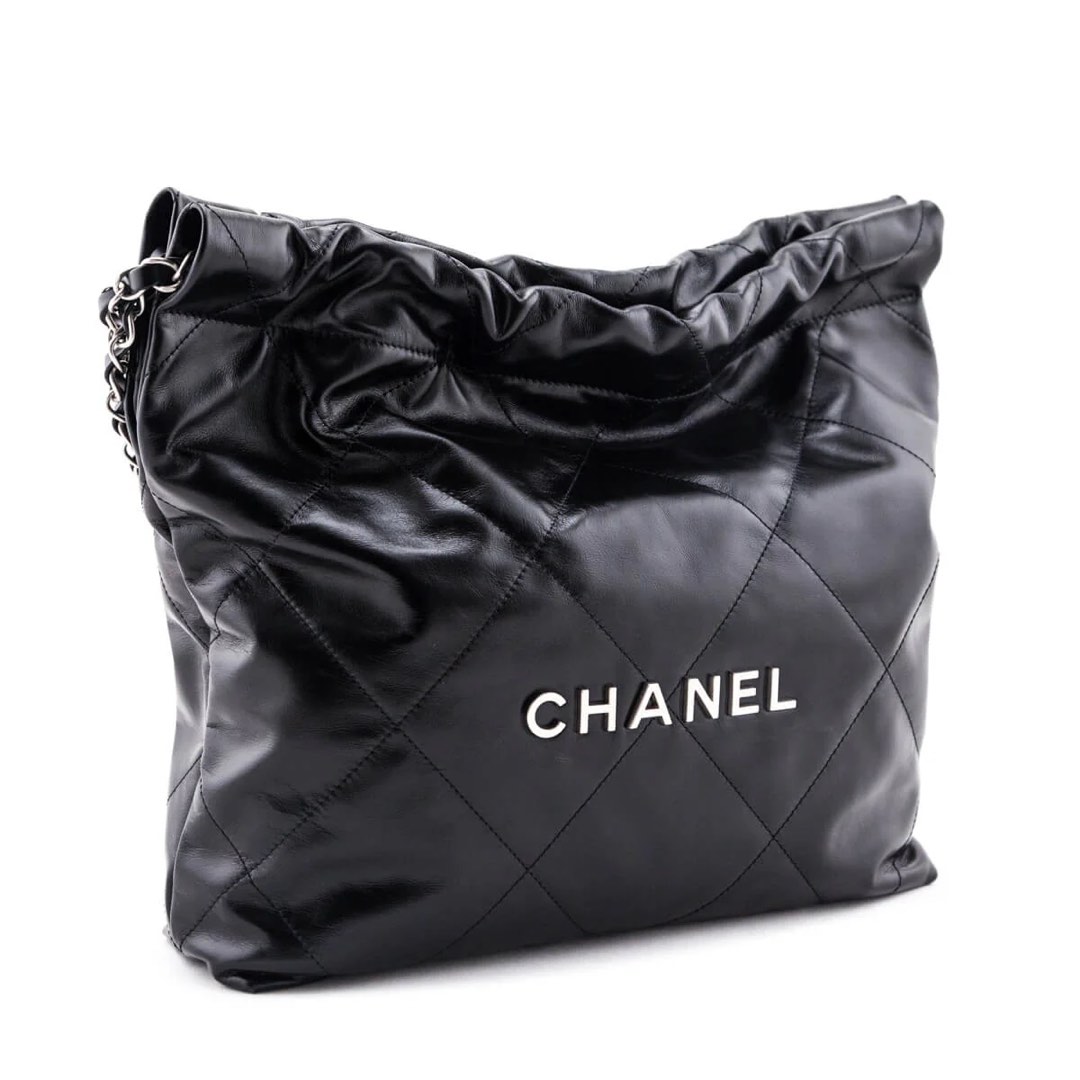 CHANEL 22 Large size silver hardware, 名牌, 手袋及銀包 - Carousell