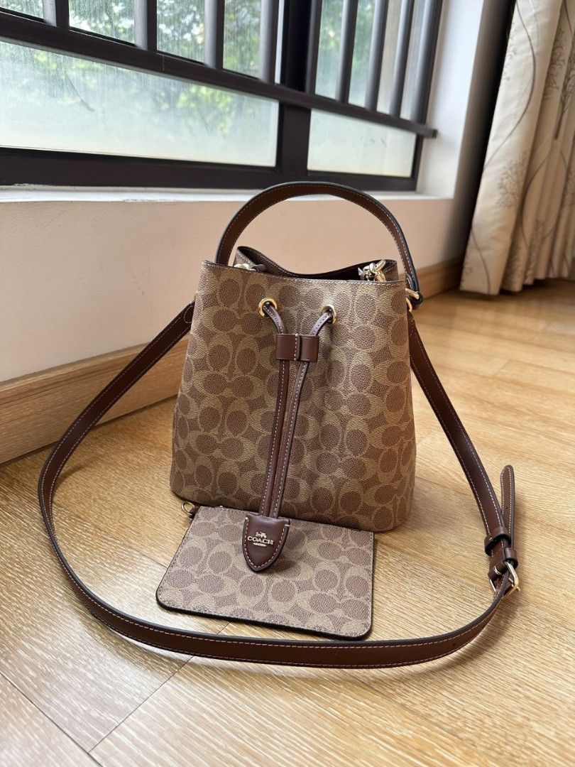 Coach Rowan Bucket Bag, Women's Fashion, Bags & Wallets, Cross-body ...