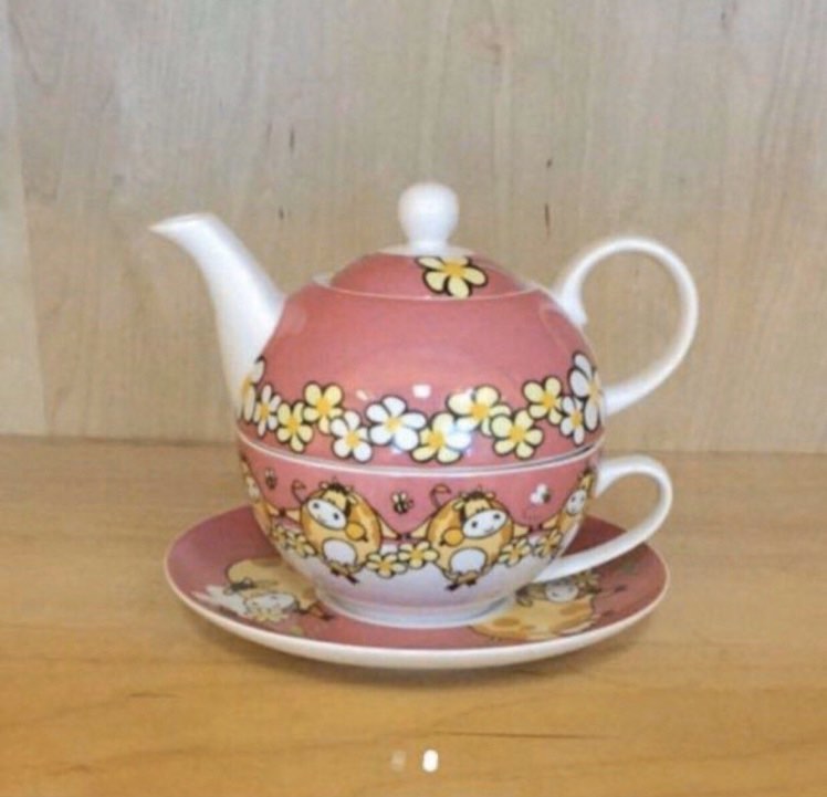 Dancing Cows Tea Set, Furniture & Home Living, Kitchenware & Tableware ...
