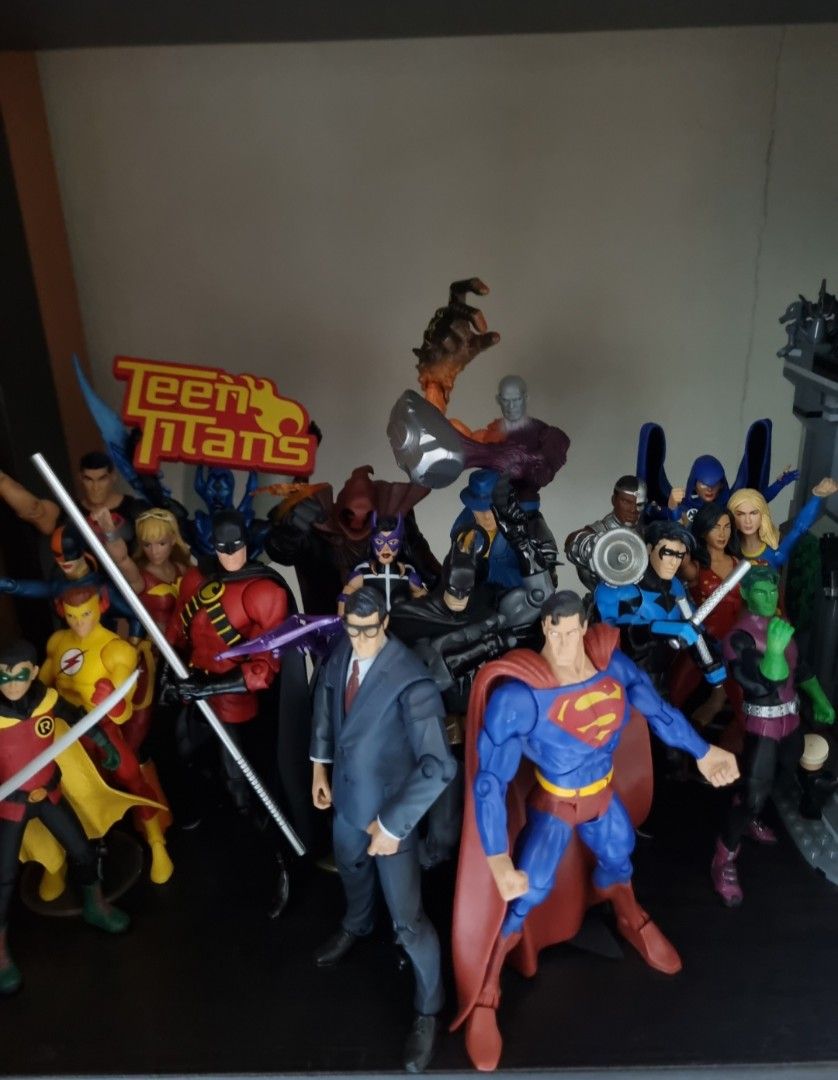 DCUC DC Universe Classics Signature Collection Action Figures Teen ...