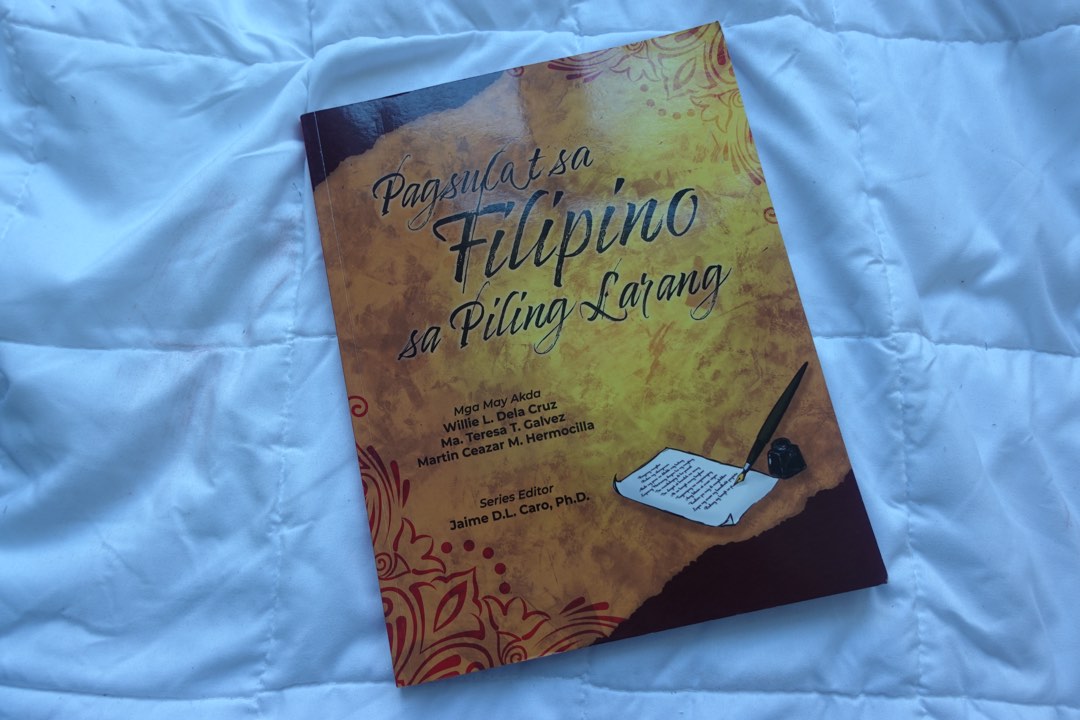 [GRADE 12 BOOK] Pagsulat sa Filipino sa Piling Larang, Hobbies & Toys ...