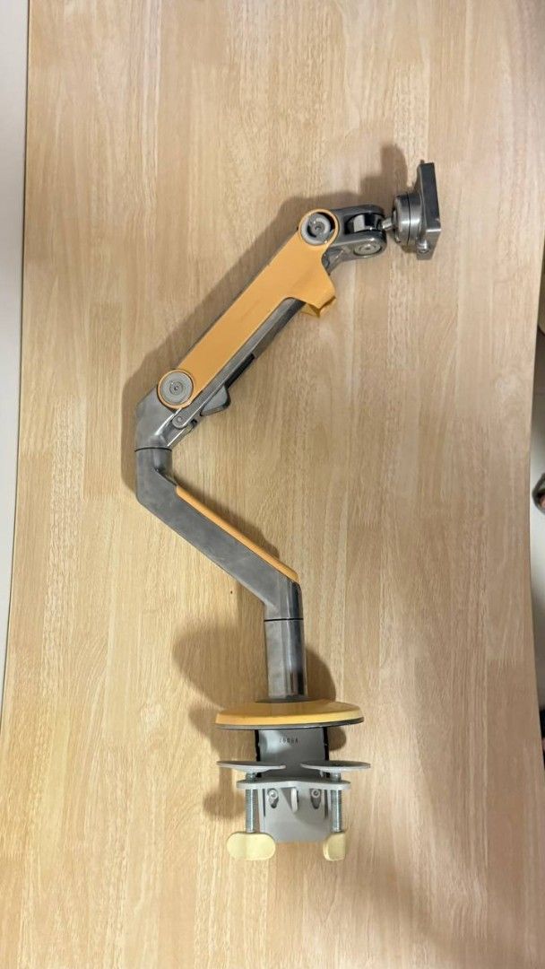 Humanscale Monitor Arm, Computers & Tech, Parts & Accessories, Other ...