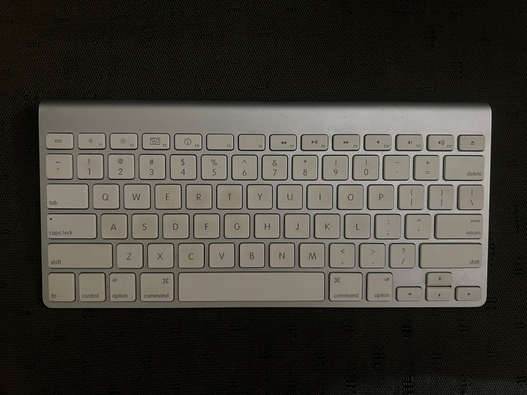 iMac Keyboard (Battery operated), Computers & Tech, Parts & Accessories ...