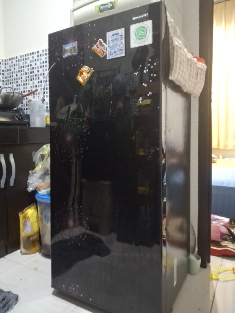 Kulkas Sharp 1 Pintu, Elektronik, Lainnya di Carousell