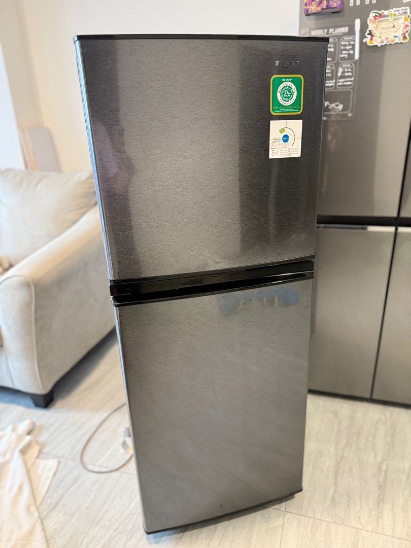 Kulkas Sharp 2 pintu SJ 236 205L, Elektronik, Lainnya di Carousell