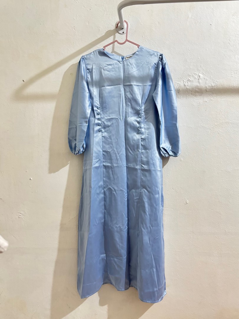Light Blue Dress Ikat Silang, Fesyen Wanita, Muslim Fashion, Gaun di ...
