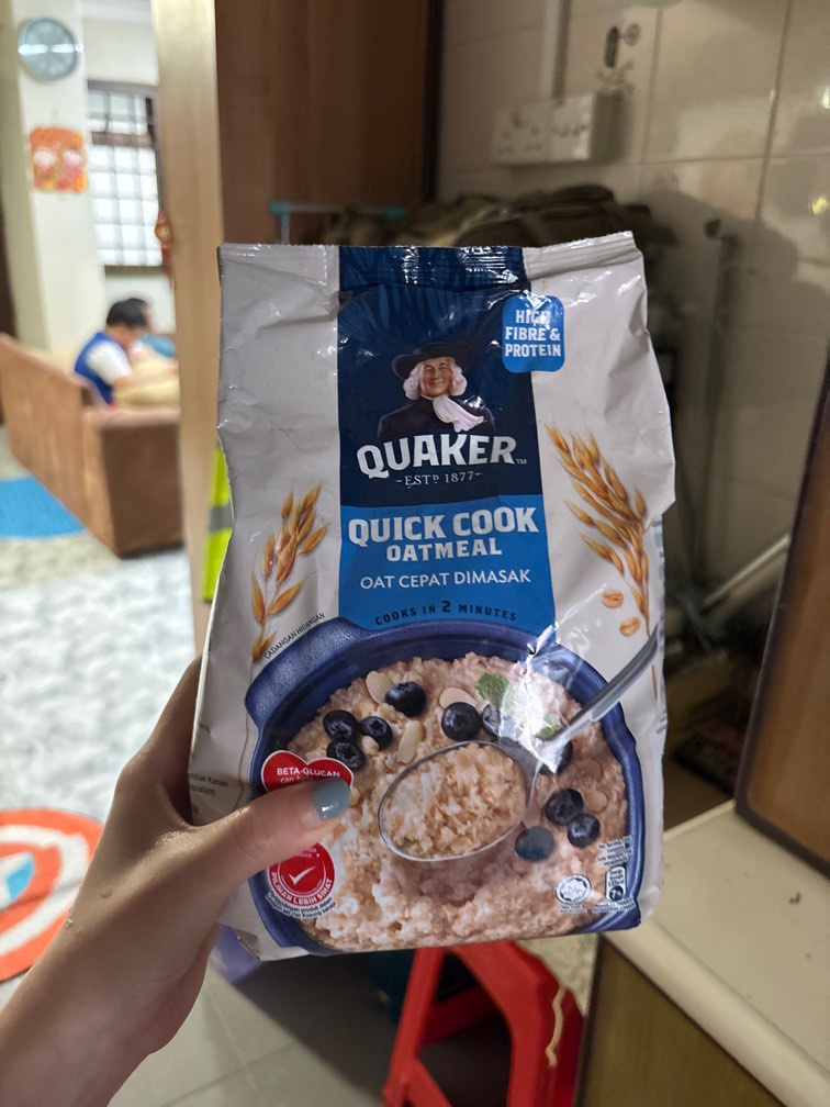 Quaker Quick Cook Oatmeal, Food & Drinks, Packaged & Instant Food on ...