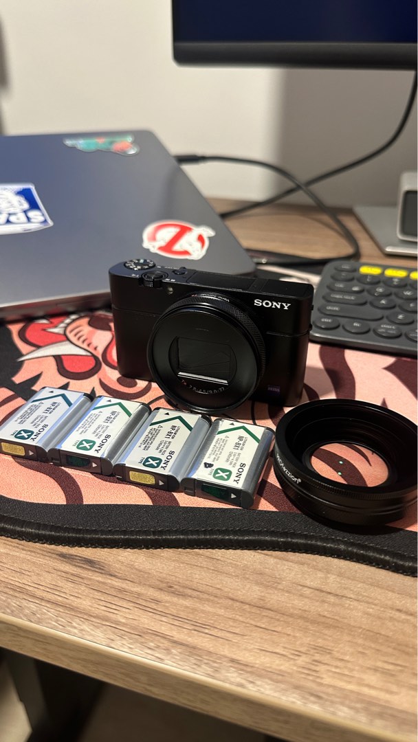 Sony RX100 VII Camera with Accessories, Photography, Cameras on Carousell