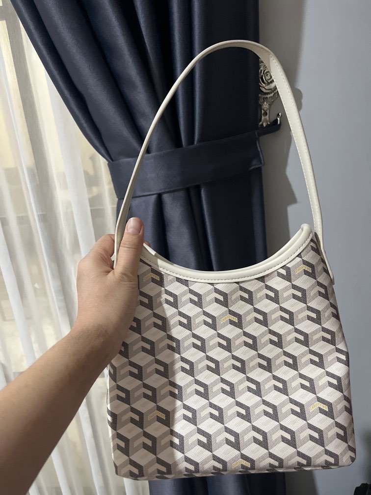 Tas Christy NG, Fesyen Wanita, Tas & Dompet di Carousell