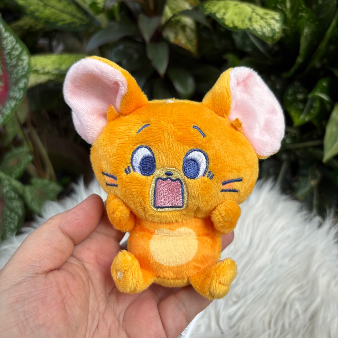TOM AND JERRY Baby Jerry Shocked Plush Charm, Hobbies & Toys, Toys ...