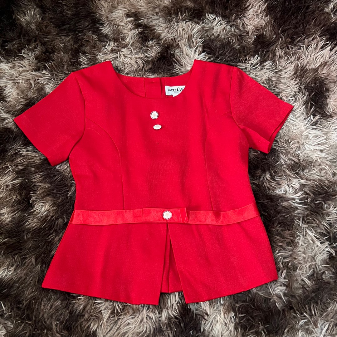 Top merah, Fesyen Wanita, Pakaian Wanita, Atasan di Carousell