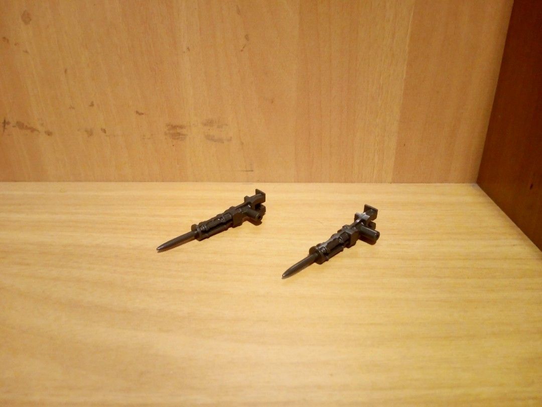 Transformers DOTM Studio Series Voyager Class Sentinel Prime's Weapons ...