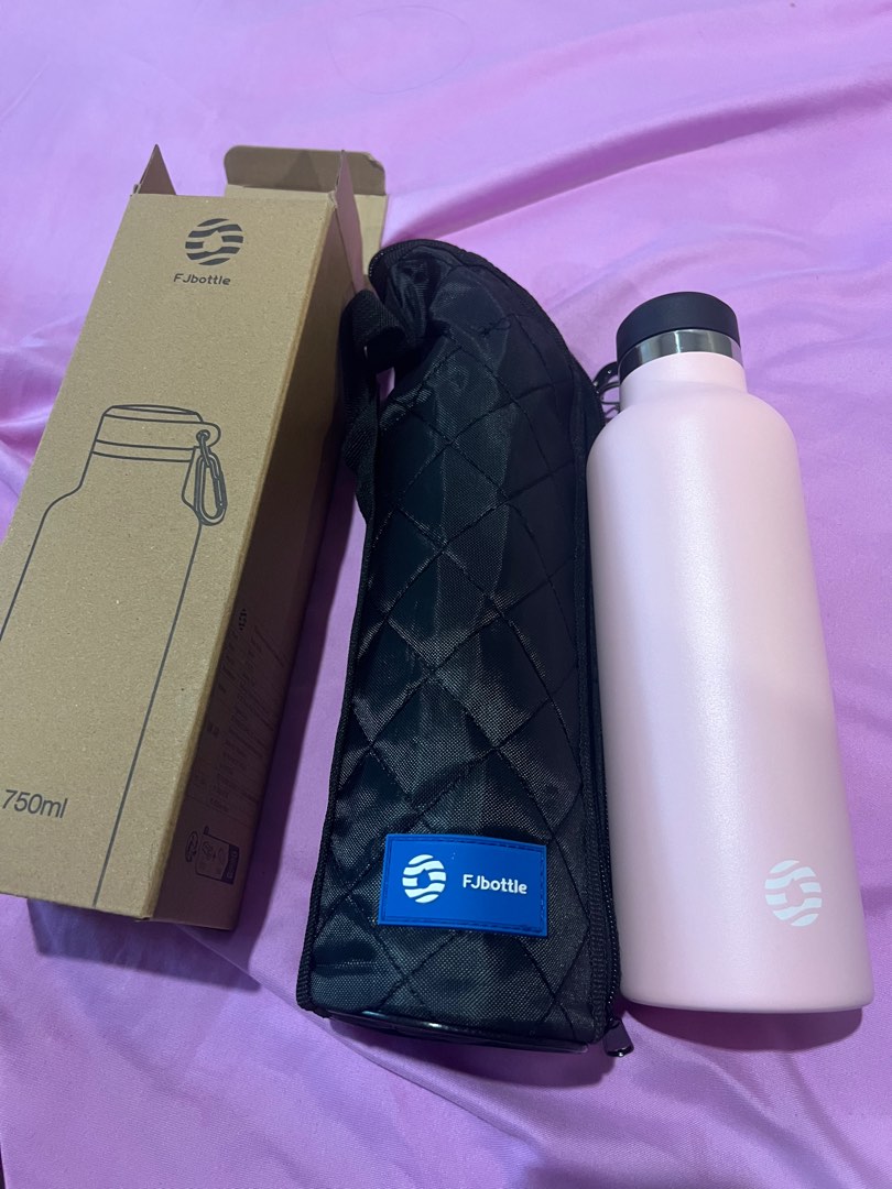 Tumbler 750ml fj bottle, Fesyen Wanita, Aksesoris di Carousell