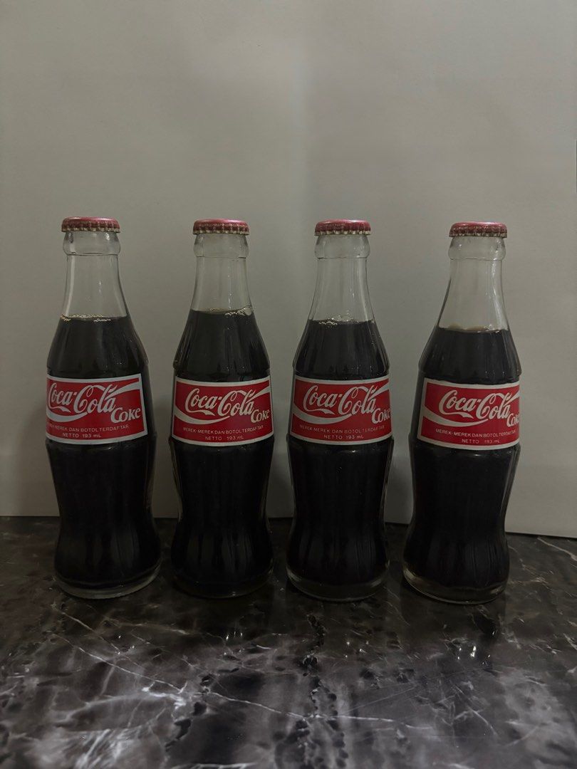 Vintage Coca-Cola Bottles (Set of 4), Hobbies & Toys, Memorabilia ...