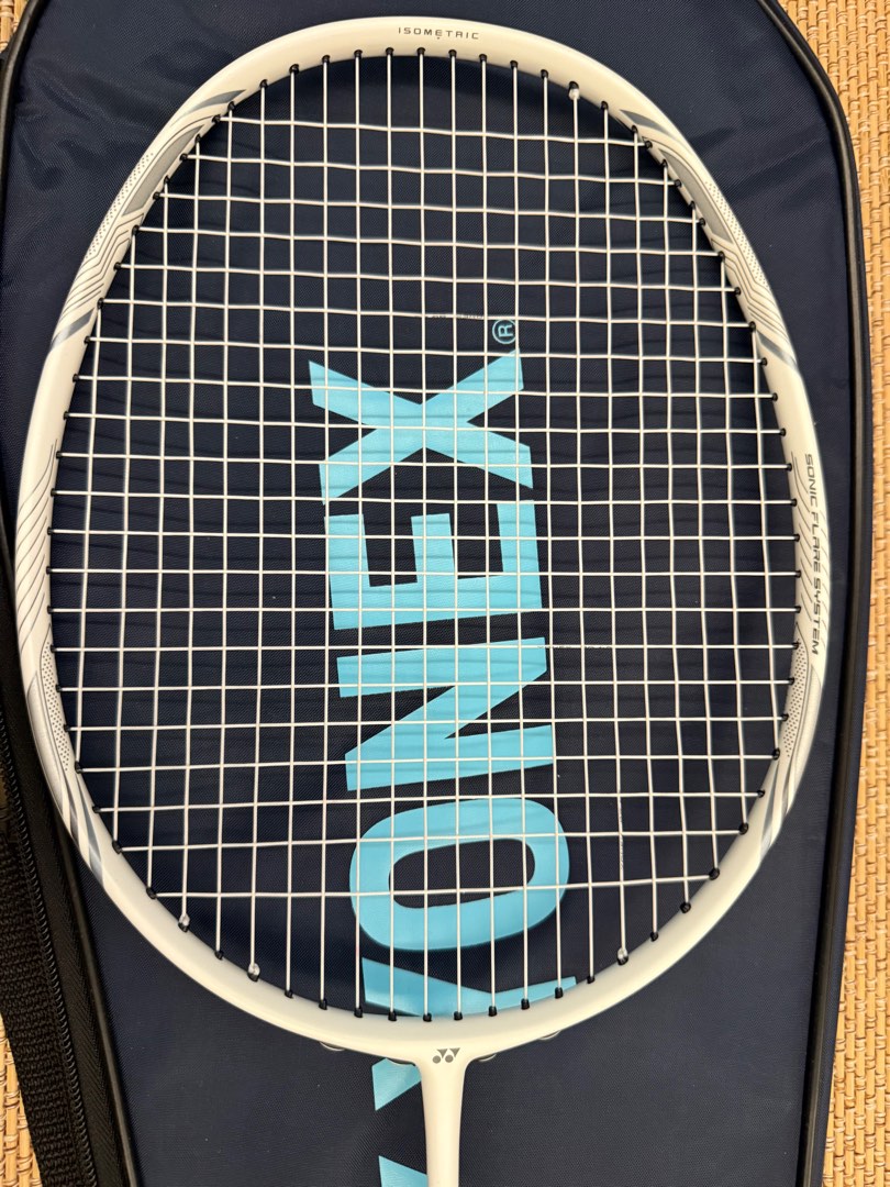 YY Yonex 白切 球板 YY NF-NXEX白切, 運動產品, 運動與體育, 運動與體育 - 球拍和球類運動 - Carousell