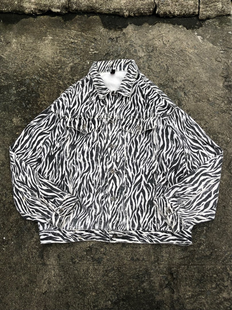 Zebra Boxy Denim Jacket, Men's Fashion, Coats, Jackets and Outerwear on ...