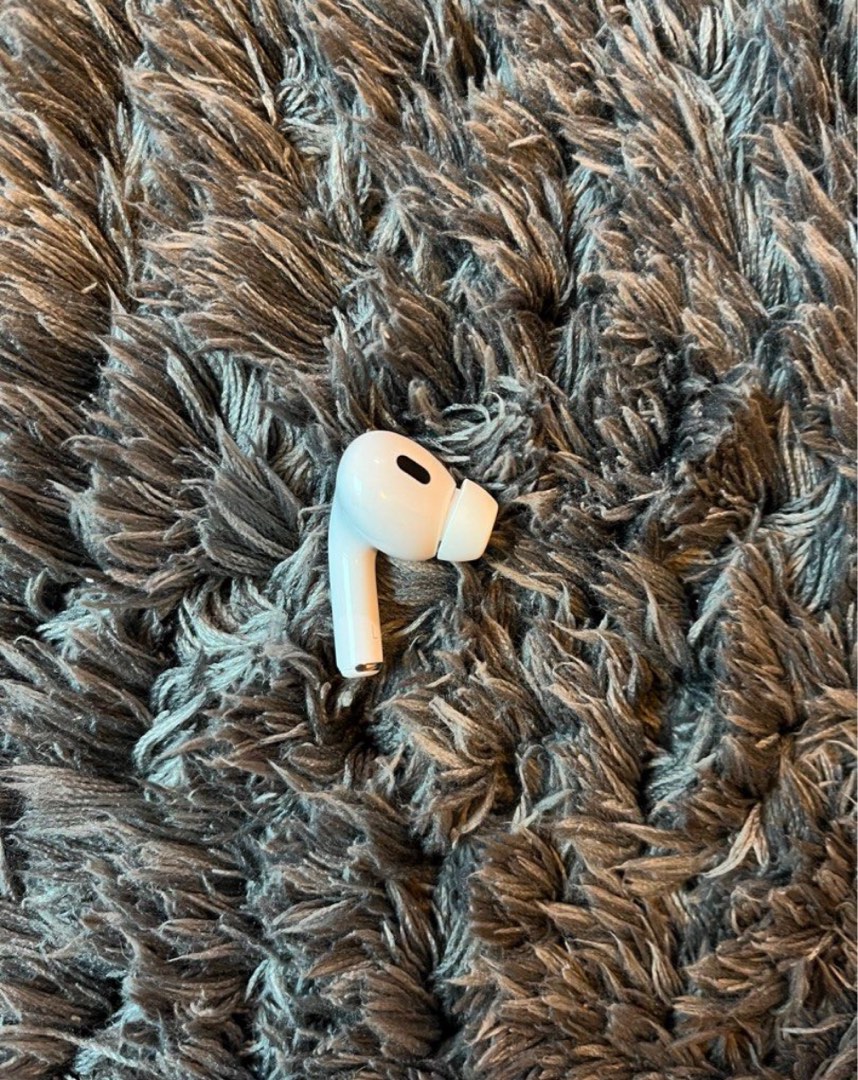 2nd Generation Left Airpod Pro Earpiece (Only 1 Airpod Earpiece No Case ...