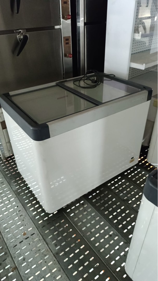 3ft Chest Freezer with Sliding Glass, TV & Home Appliances, Kitchen ...