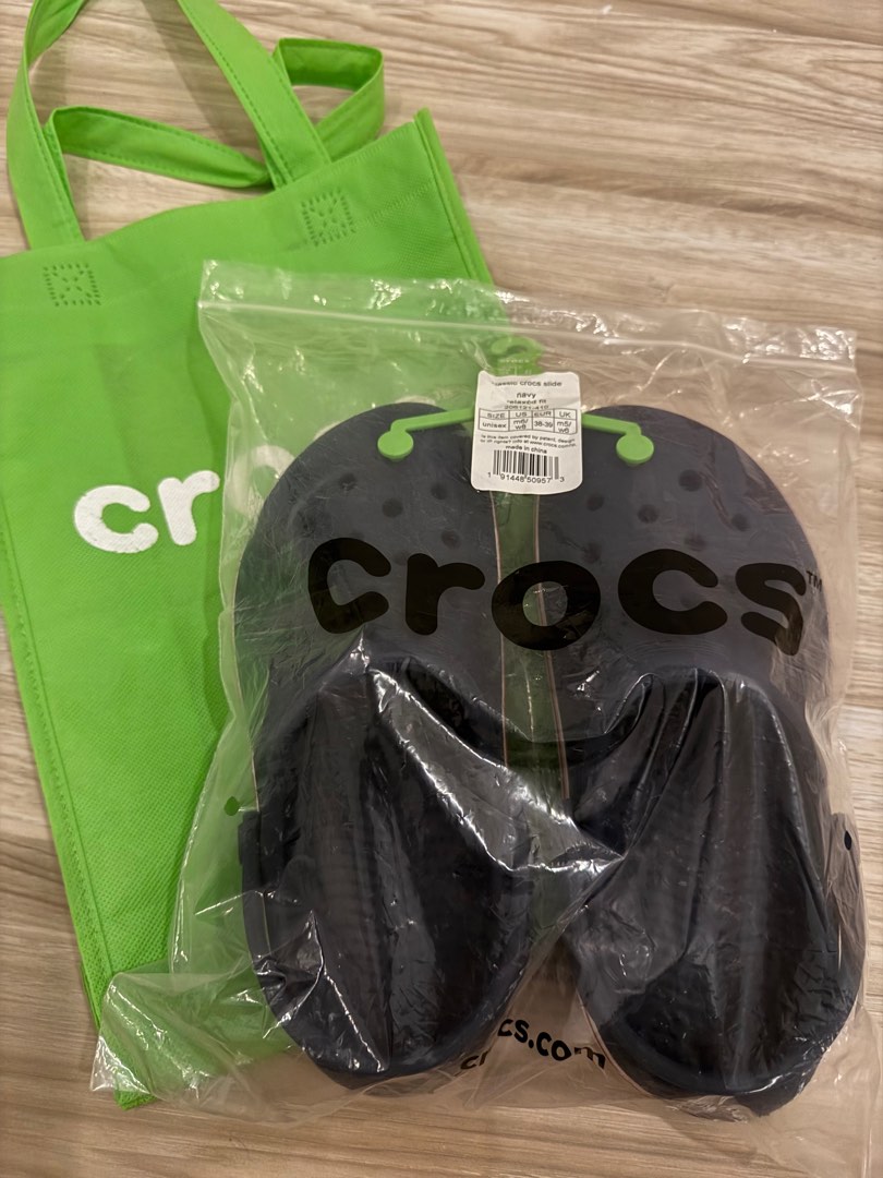Crocs Navy Relaxed Fit, Women's Fashion, Footwear, Slippers and slides ...