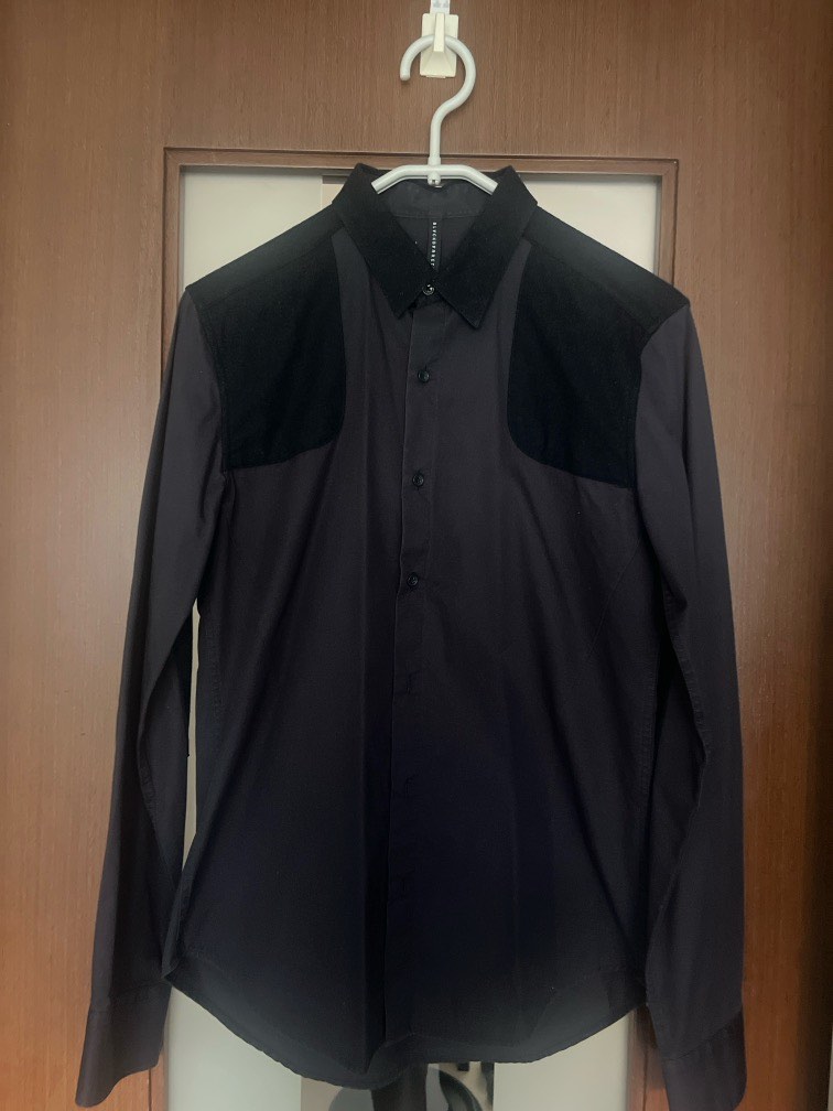 Deep blue shirt with design at shoulders, 男裝, 上身及套裝, 西裝 - Carousell