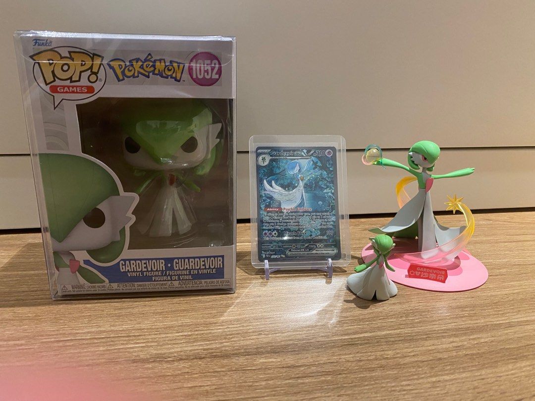 Gardevoir pokemon set, Hobbies & Toys, Collectibles & Memorabilia ...