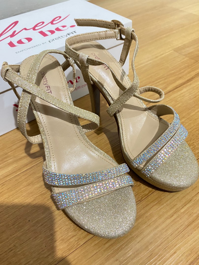 Heels Pretty Fit, Fesyen Wanita, Sepatu di Carousell