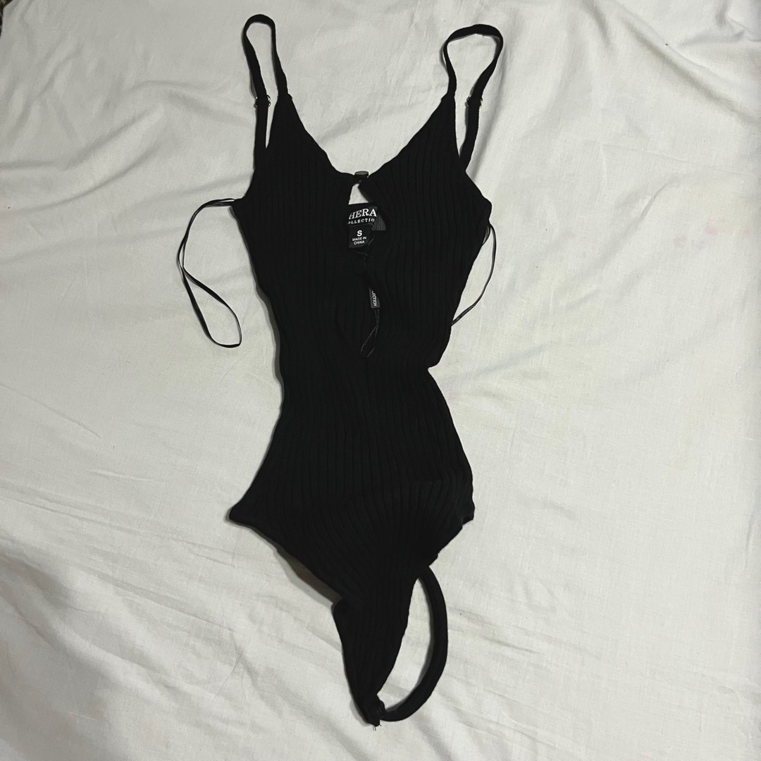 hera black ribbed one piece top, Women's Fashion, Tops, Sleeveless on ...