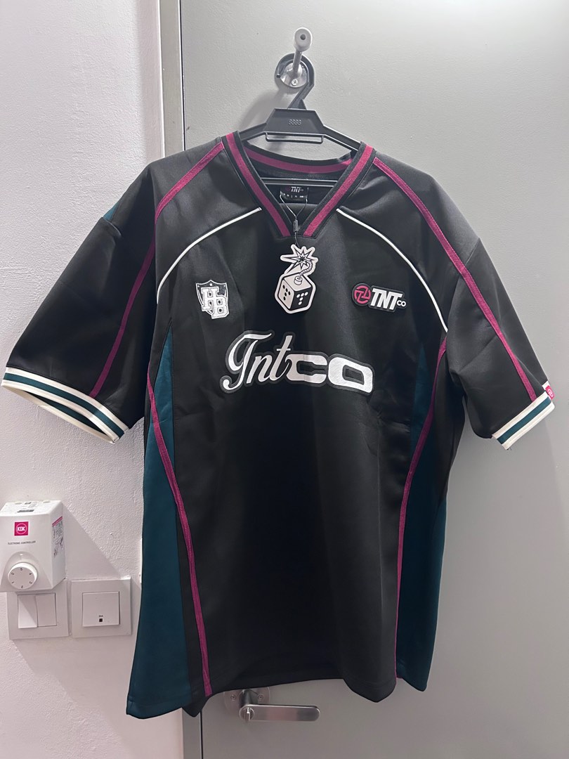 HOMEBOIS X TNTCO, Men's Fashion, Activewear on Carousell