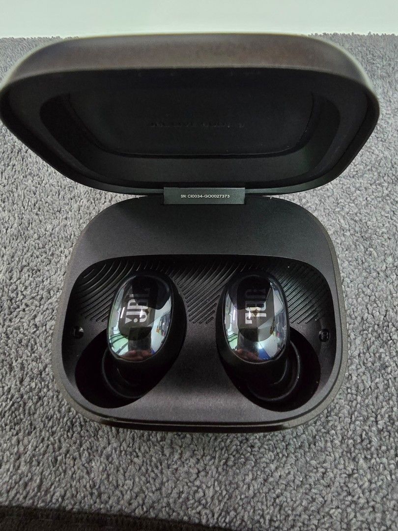 JBL LIVE BUDS 3, Audio, Earphones on Carousell