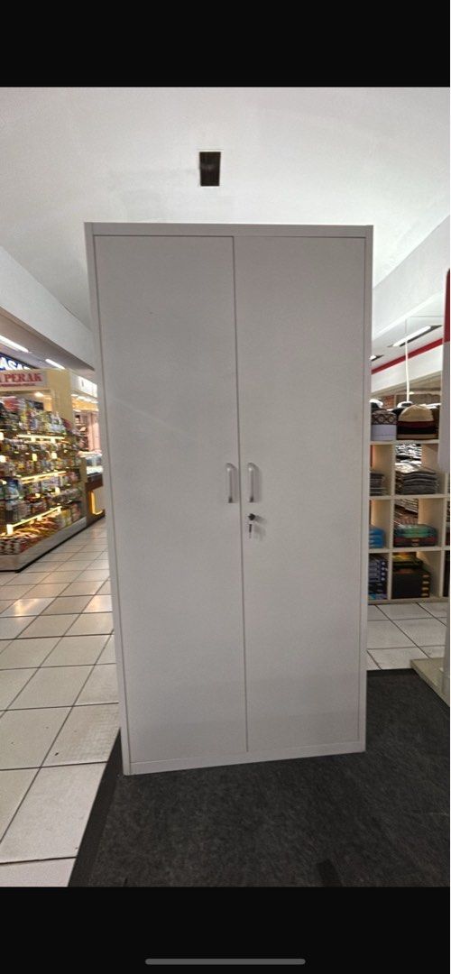 Lemari metal, Perabotan Rumah di Carousell