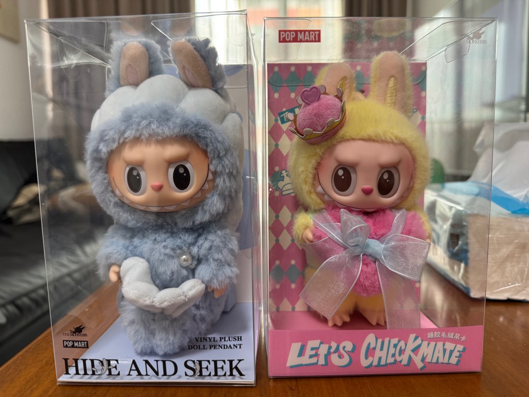 Merlion LABUBU and LABUBU queen, Hobbies & Toys, Toys & Games on Carousell