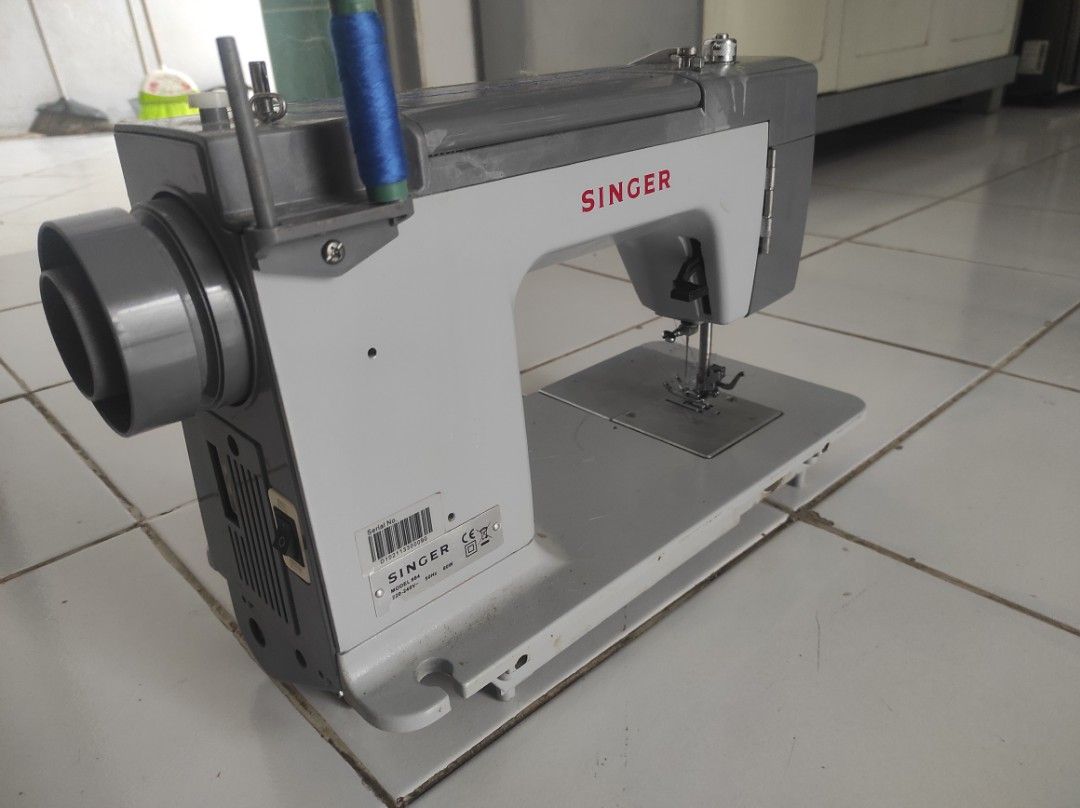 Mesin Jahit Semi Portable Singer, Perabotan Rumah di Carousell