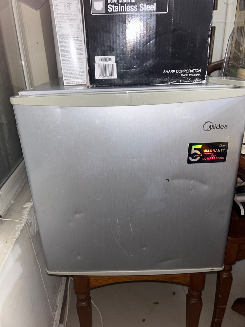 Midea mini fridge, TV & Home Appliances, Kitchen Appliances ...