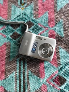 Nikon Coolpix L25 Camera Digital CCD, Photography, Cameras on Carousell
