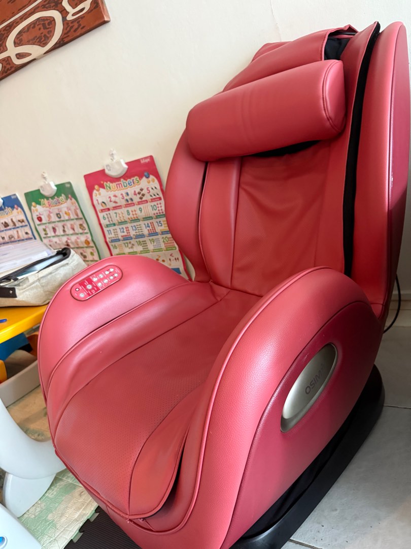 OSIM uDivine Mini Massage Sofa - Red, Health & Nutrition, Massage ...
