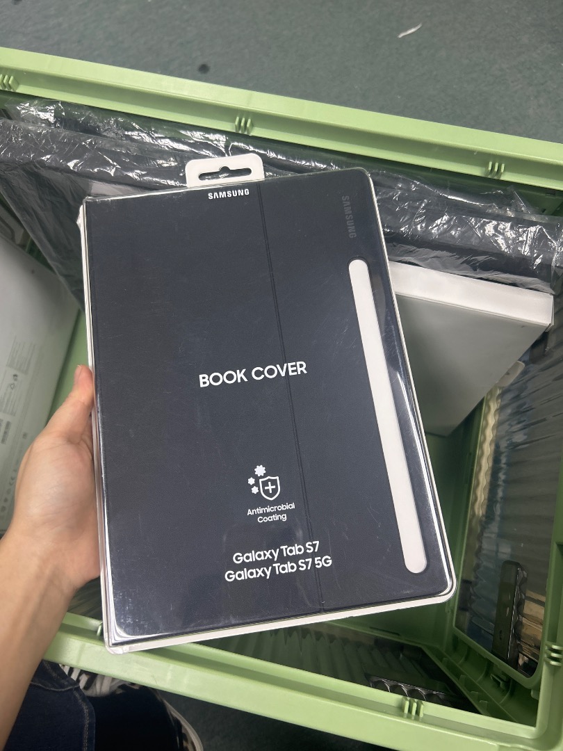 Samsung Galaxy Book cover for Galaxy Tab S7, 電腦＆科技, 電腦周邊及配件, 其他 - Carousell