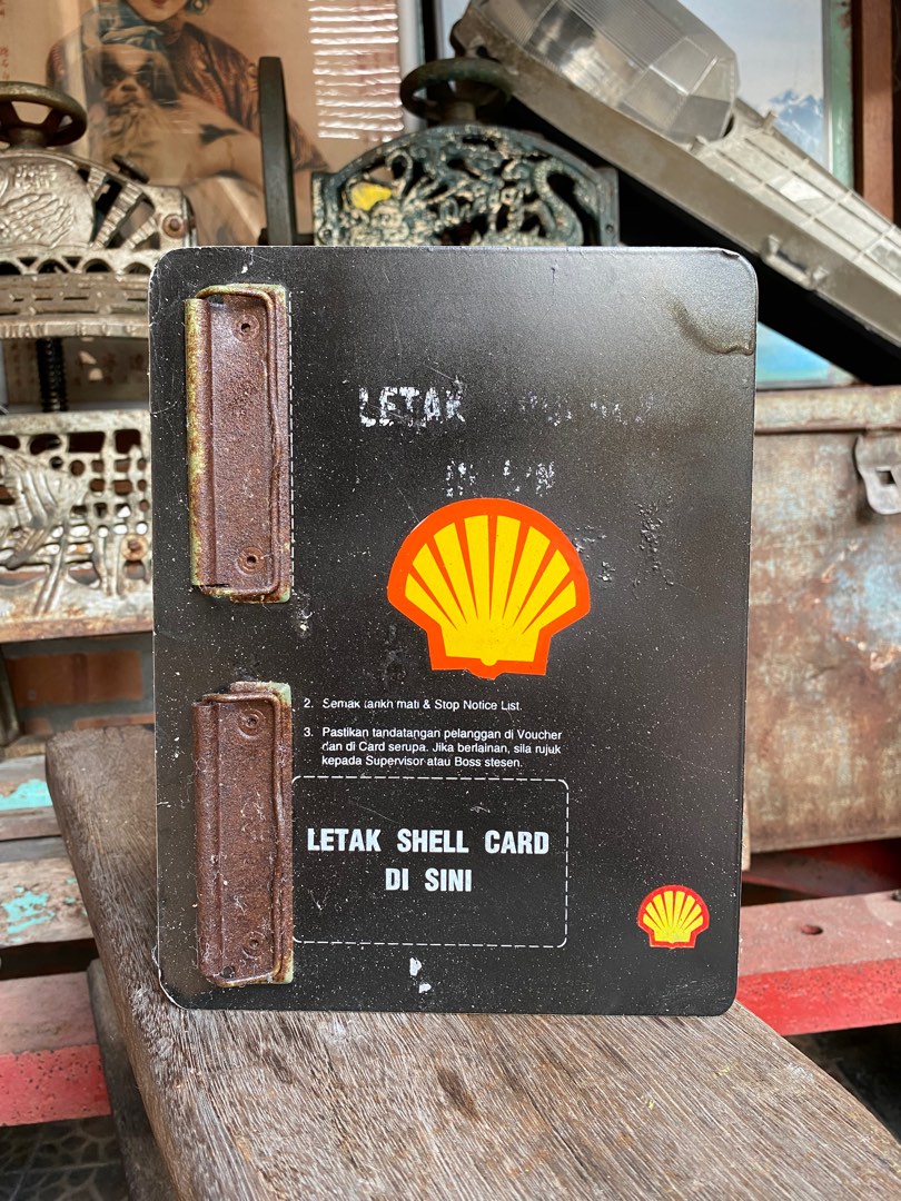 Shell Tempat Letak Kad Antik, Hobbies & Toys, Collectibles ...