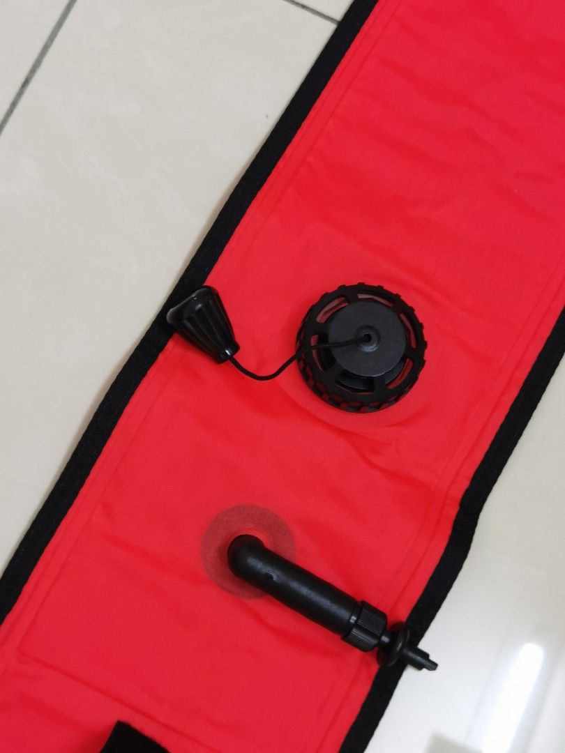 SURFACE MARKER BUOY (SMB) 1.8M + 20m Finger Spool Reel, Sports ...