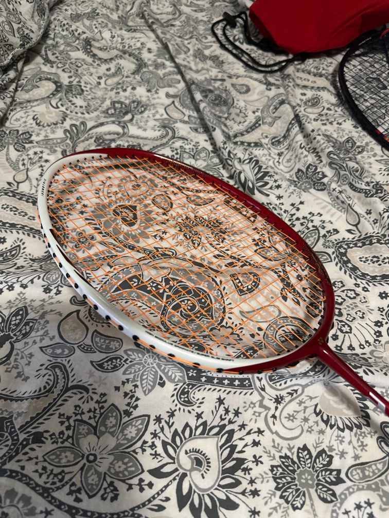 Yonex Astrox 88S 4UG5 JP version, 運動產品, 運動與體育, 運動與體育 - 球拍和球類運動 - Carousell