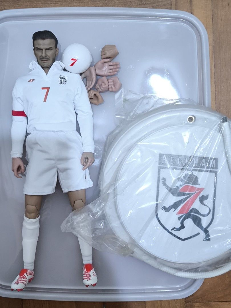 1/6 David Beckham matrix neo metal gear solid 2 solid snake den of ...