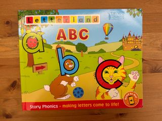 Letterland My Alphabet Storybooks, 興趣及遊戲, 書本 & 文具, 兒童書籍 - Carousell