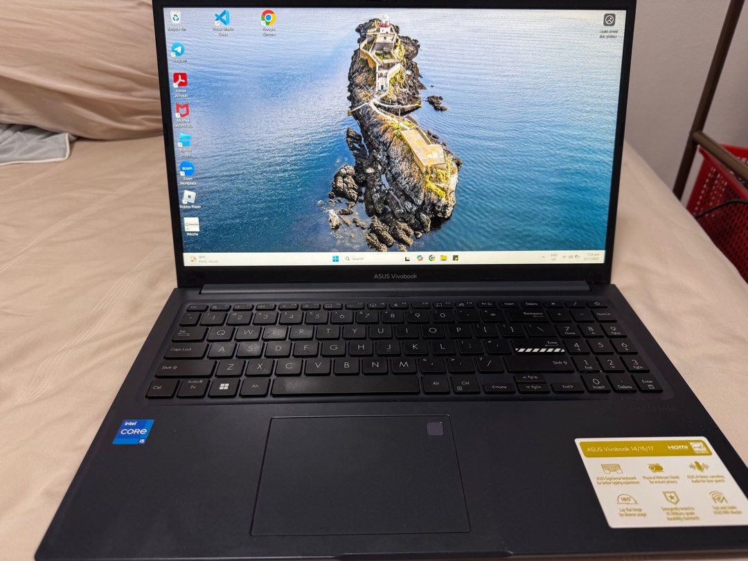 ASUS Vivobook 15 Laptop - Intel i5, 16GB RAM. Warranty available up to ...