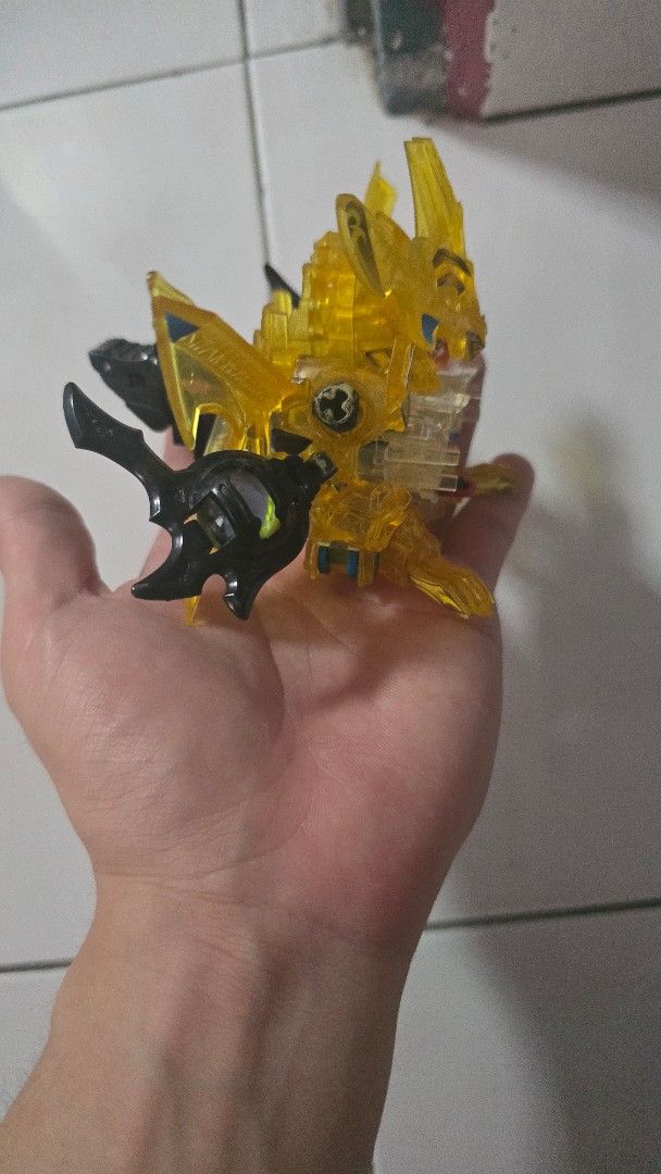 Bdaman Dragold (4 wings), Hobbies & Toys, Toys & Games on Carousell
