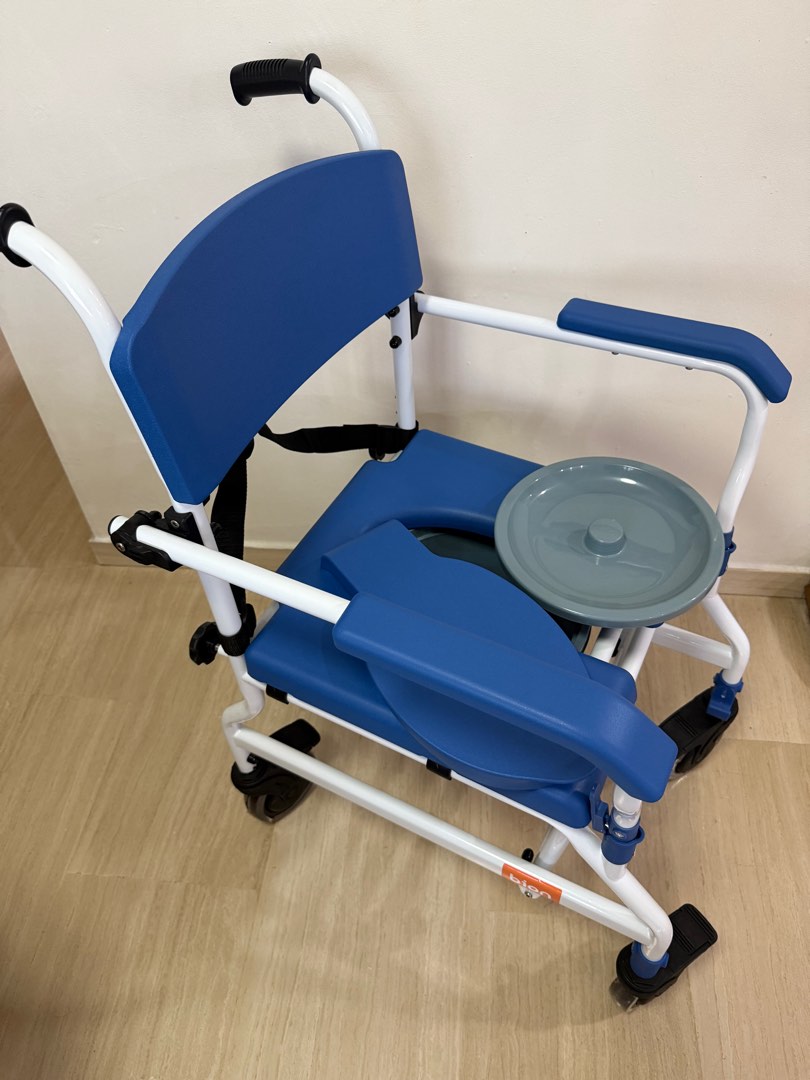 Bion Commode Chair with Wheels, Health & Nutrition, Assistive ...
